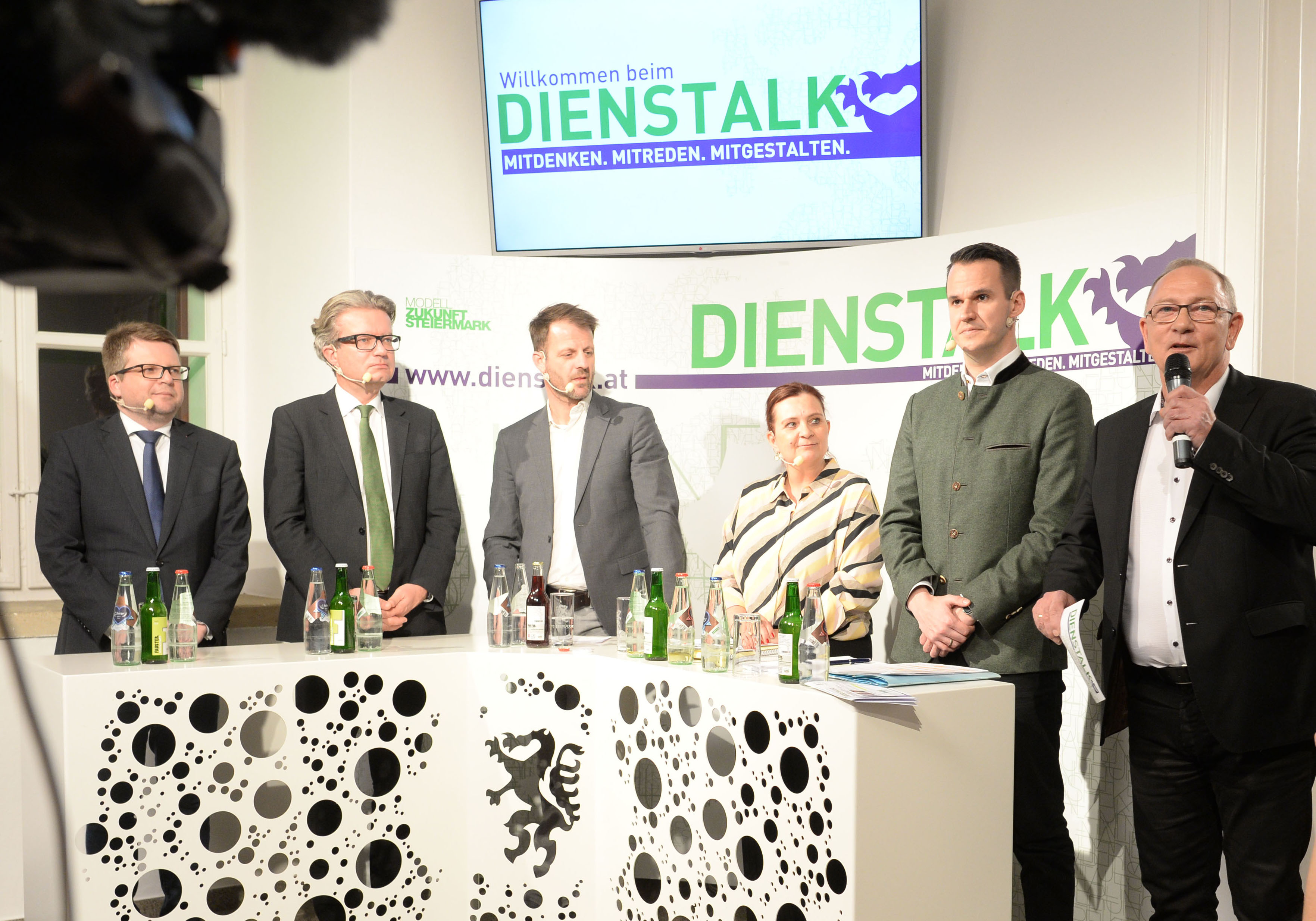 GESUNDHEITSVERSORGUNG LIEZEN: OPERATION OHNE ALTERNATIVE? - StVP