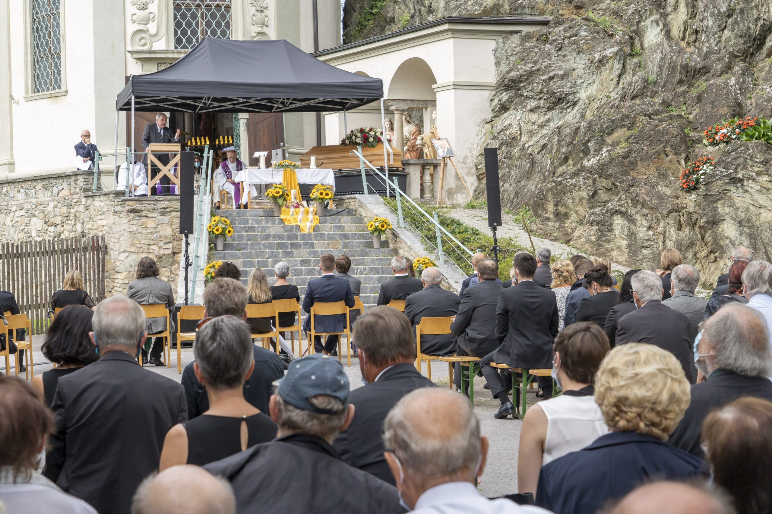 Ehemaliger Landesgeschäftsführer Ludwig Kapfer beigesetzt - StVP